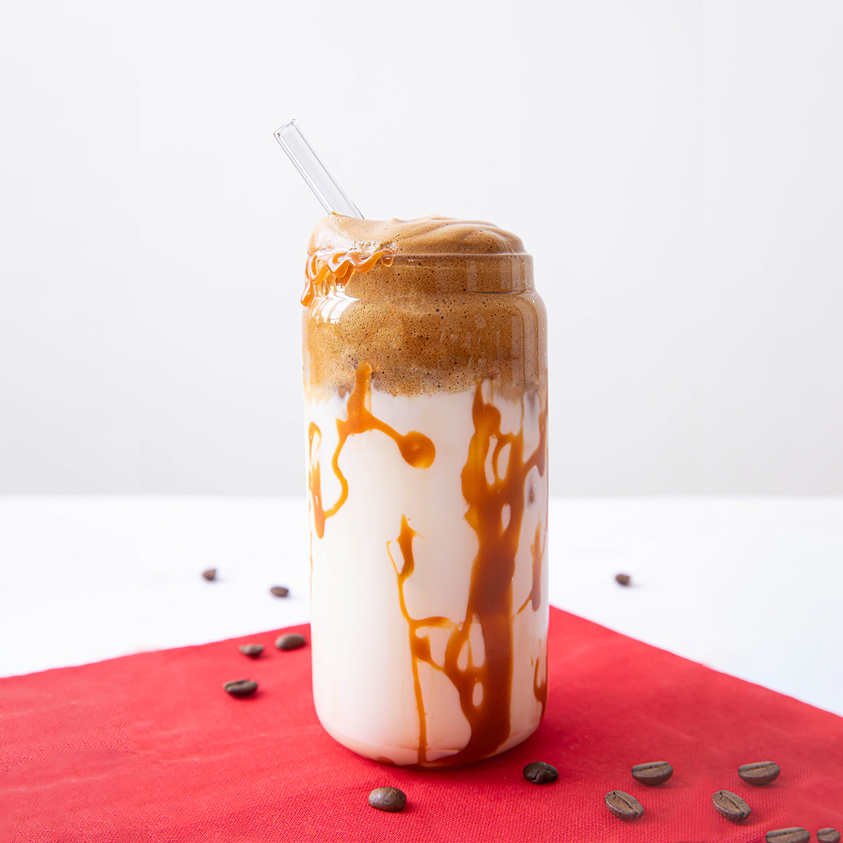 Iced dalgona coffee au caramel - Régilait