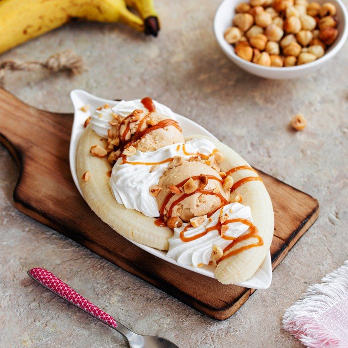 Recette du banana split au caramel beurre salé - Régilait